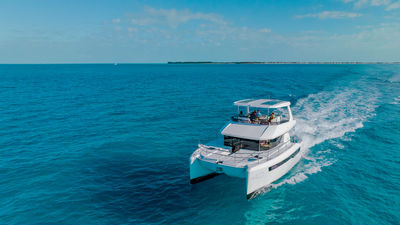 Boat Review by Multihulls World of: Motor Leopard 40 PC - Multihulls World