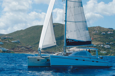 Boat Review by Multihulls World of: Catamaran Leopard 43 - Multihulls World