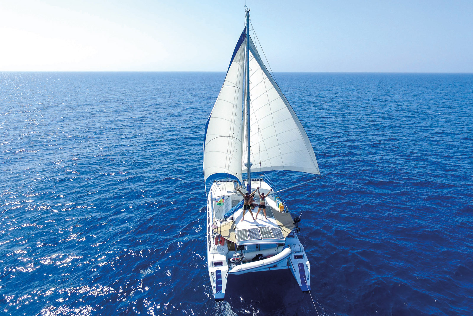 The photographer's eye - Ocean cruising on a multihull = Freedom ...