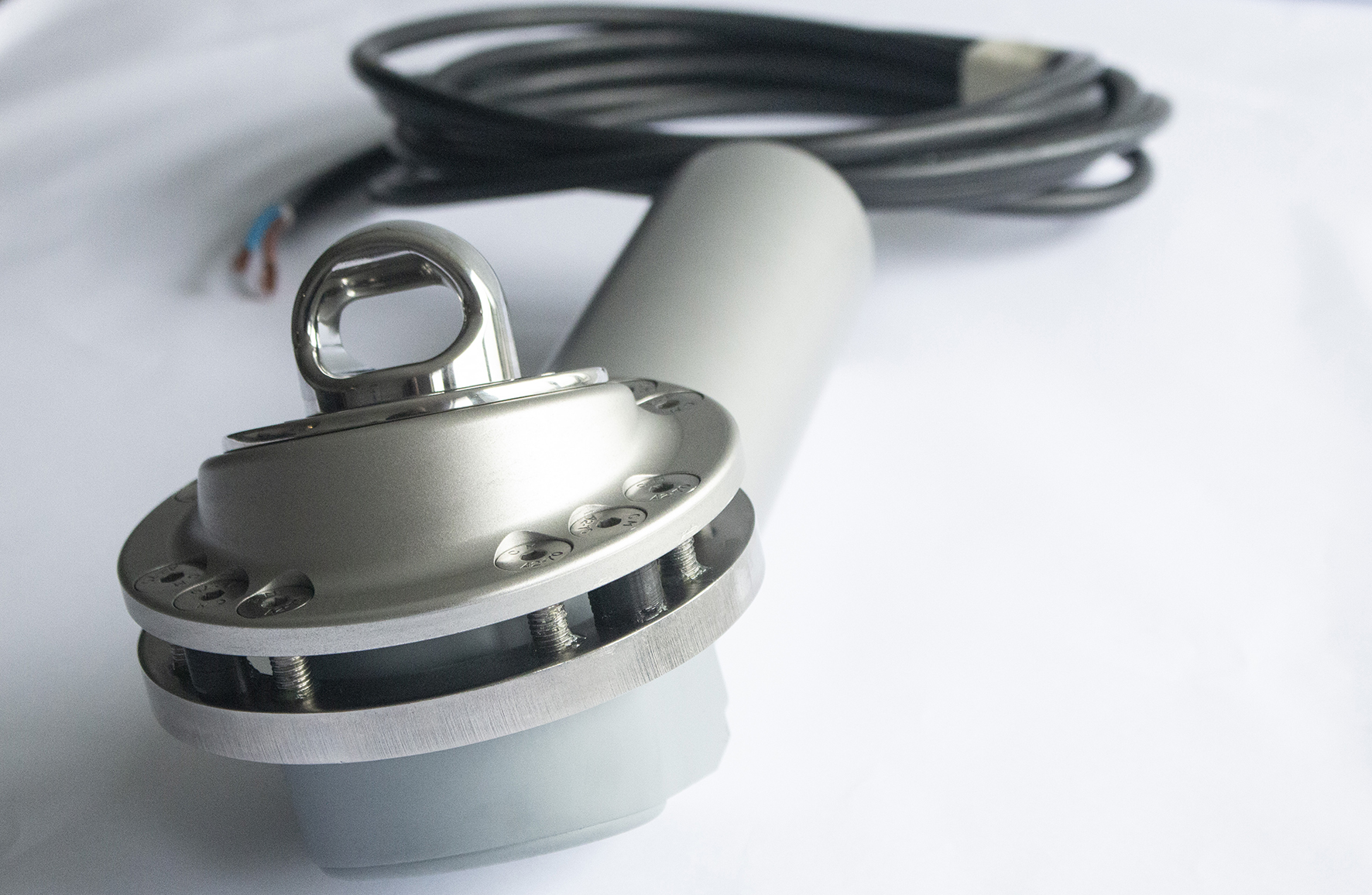 FACNOR - IDXE integrated electric furler - Technical - Multihulls World ...