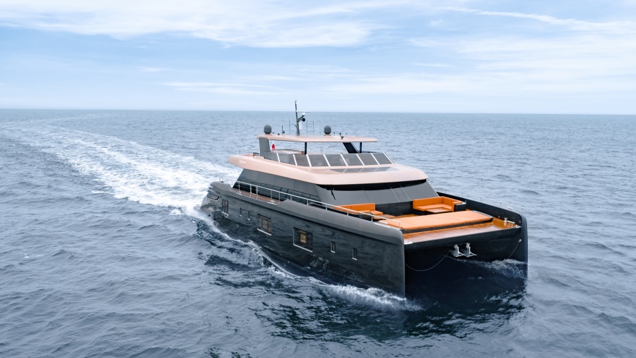 100 Sunreef Power - The very first images of an ocean-capable, grand luxury supercat ...