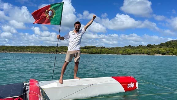Single-handed record - 20 days across the Atlantic aboard a kite ...