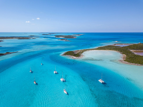 White Cay - The Little Pig Mooring! - Cruising - Multihulls World ...