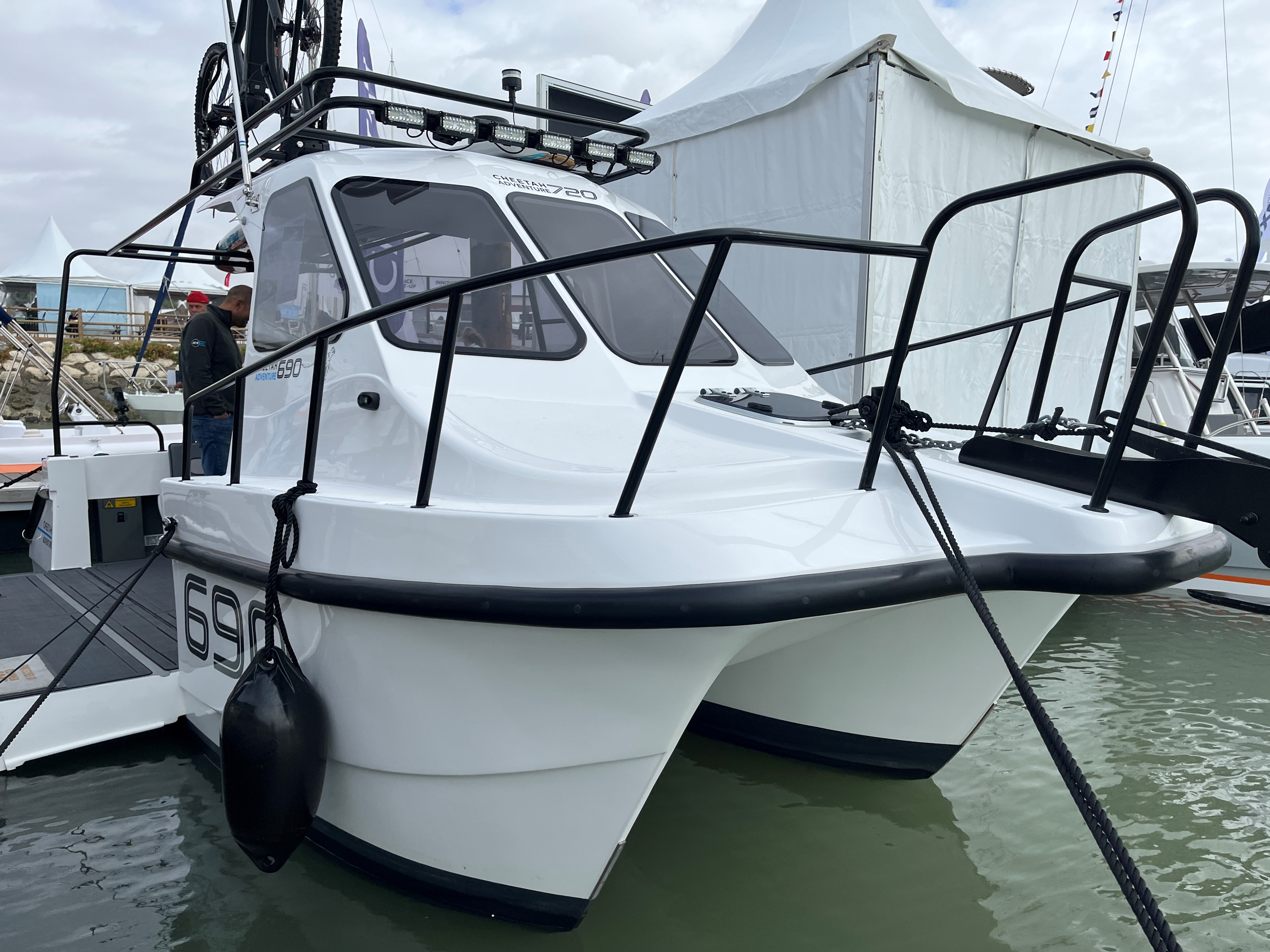 Cheetah 690 Adventure - The all-purpose boat for everyone! - Multipower ...