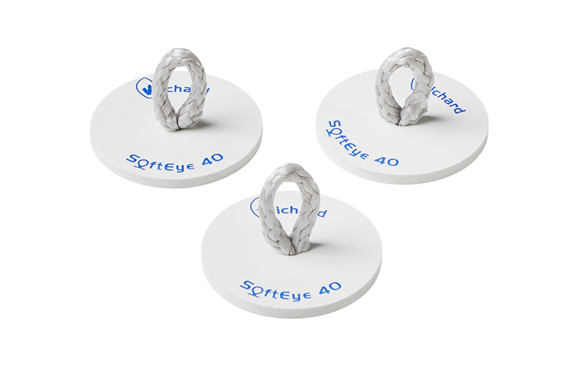 Softeye 40 - A fiber padeye to glue on - Technical - Multihulls World ...