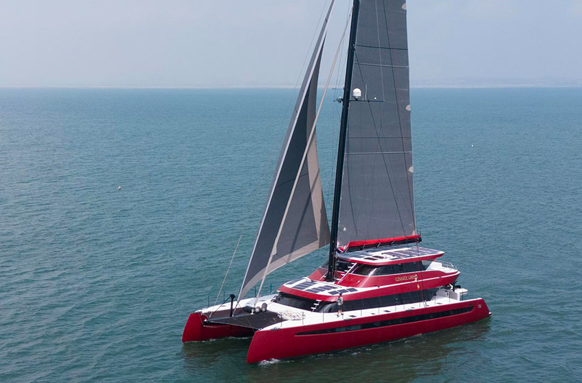 HH88 - An all-carbon flagship - Catamaran - Multihulls World ...
