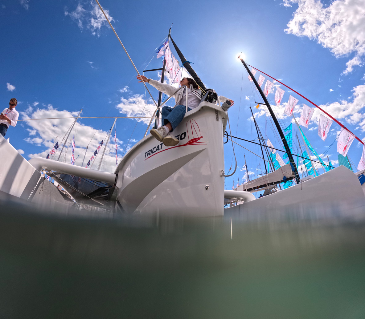 Tricat 8.50 - A Trimaran We Can't Wait to Try! - Boat Show - Multihulls ...