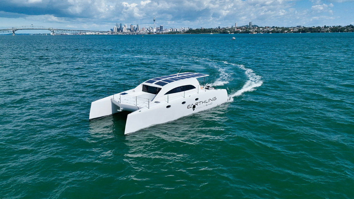 E-40 Powercat - An Electric Catamaran Arrives in Europe - Multipower ...