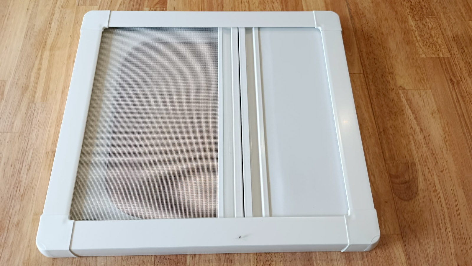 Dometic Hatch Blinds - Skyscreen Roller Surface and Portshade to be ...
