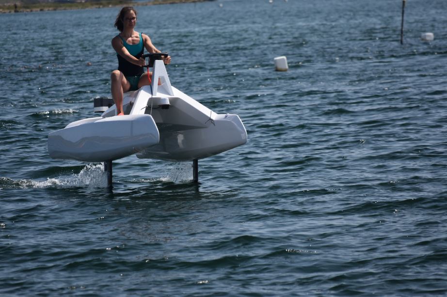 OVERBOAT - An electric foiling catamaran - Multipower - Multihulls ...