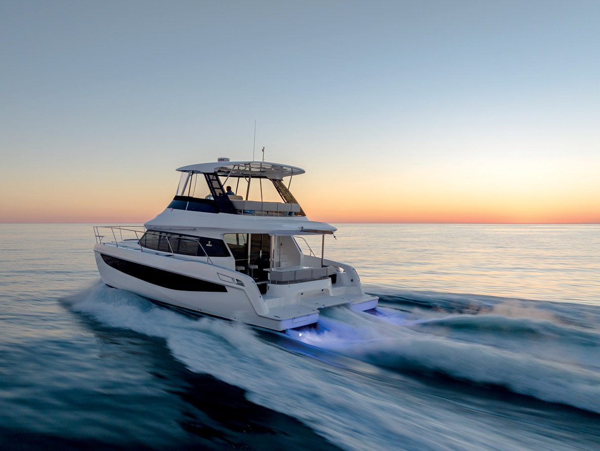 Aquila Power Catamarans - The Story of the Winged Powercats - News from ...