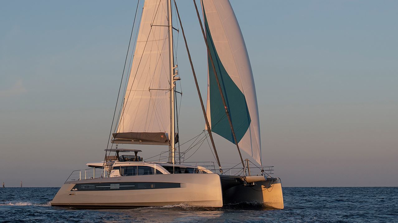 Privilège 580 Signature - Video preview - Catamaran - Multihulls World ...
