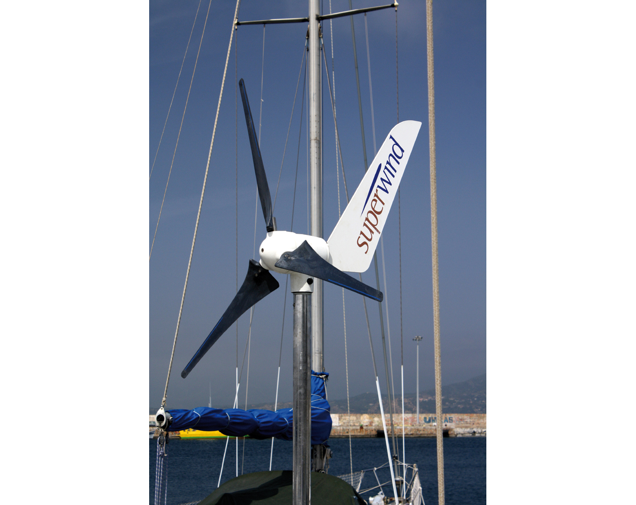 Wind generators - - Catamaran - Multihulls World - Multihulls World