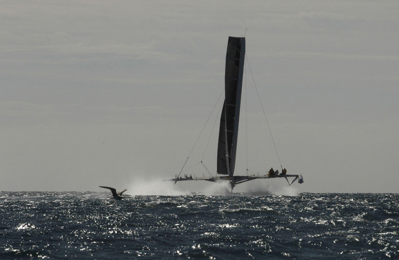The Hydroptère in ocean-going mode - - Catamaran - Multihulls World ...