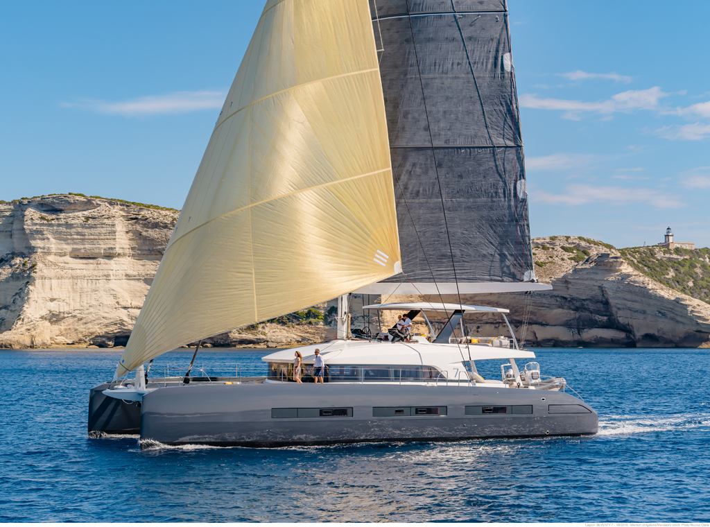 Video: the first images of our test onboard the Lagoon SEVENTY 7 ...