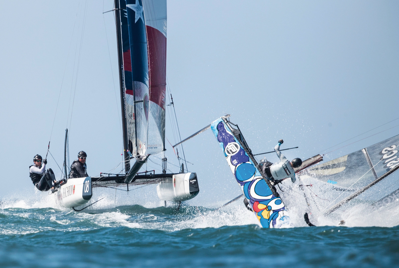 Flying Phantom Series - - Offshore racing - Multihulls World ...