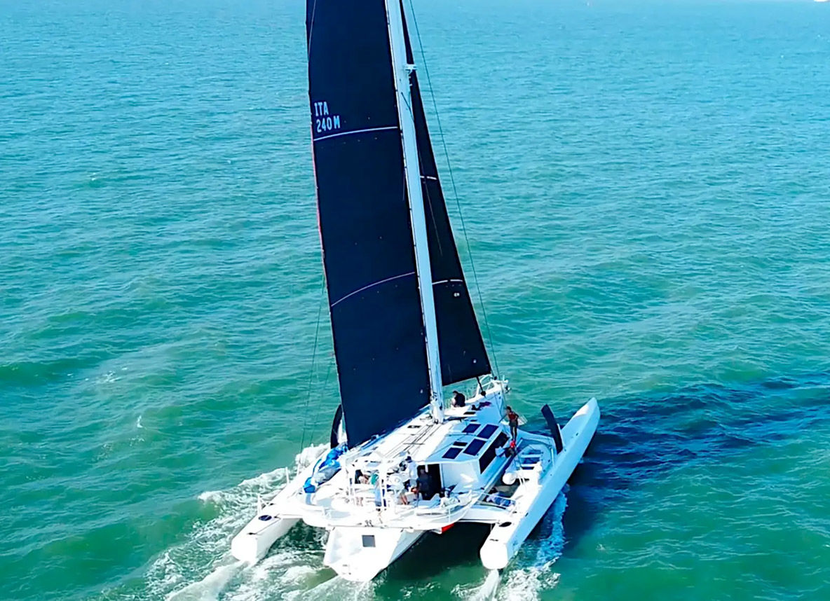 Rapido 53XS - XS as in Xtra Space - News from the builders - Multihulls ...