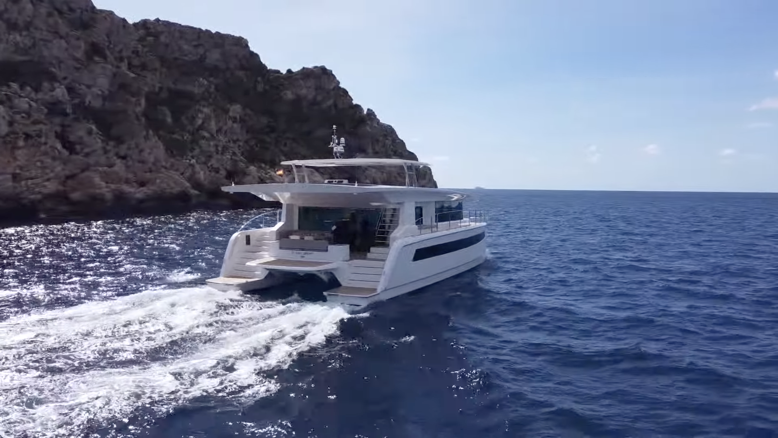 Silent 60 - Teaser - Multipower - Multihulls World - Multihulls World